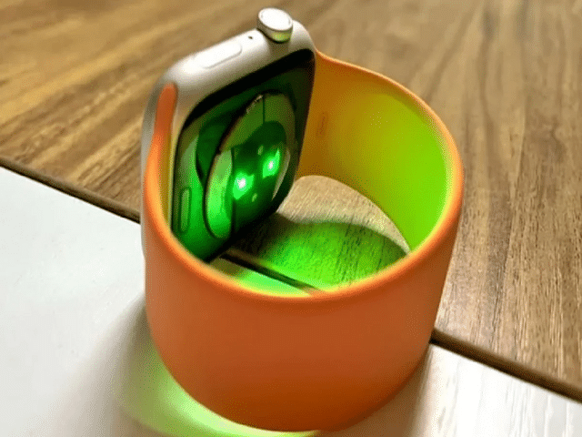 Smartwatch Green Light Mystery Explained: The Hidden Science Behind the ...