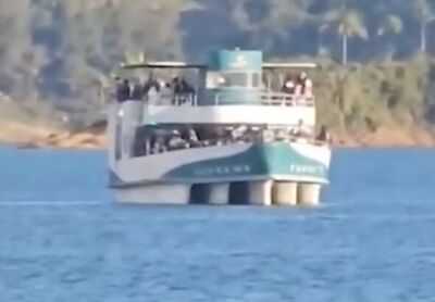 Man 'forced overboard' dies as crowd shouts 'drown him' in boat footage